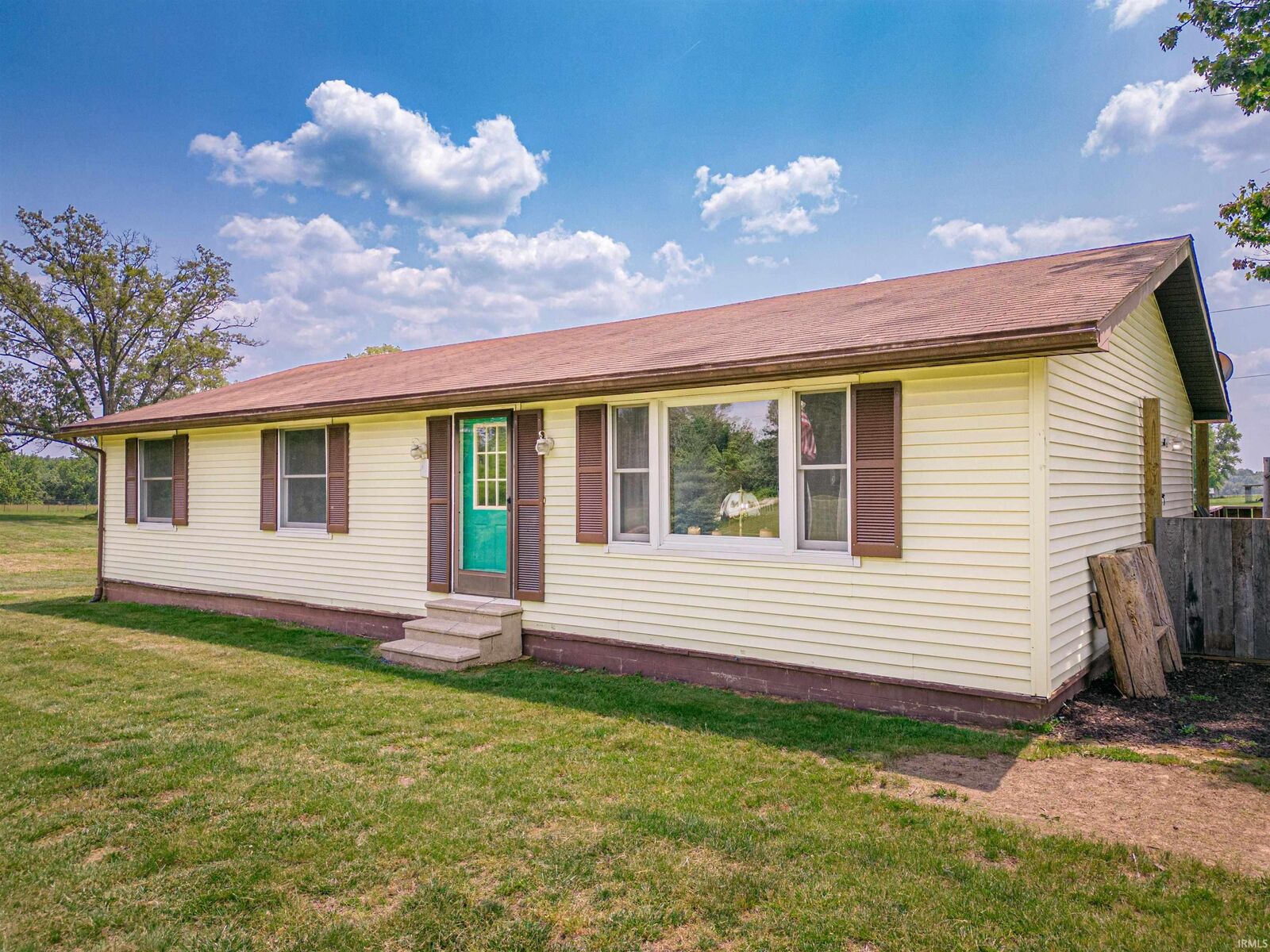 Home for sale in Stendal: 4258 E Co Rd. 900 S., Stendal, IN 47585