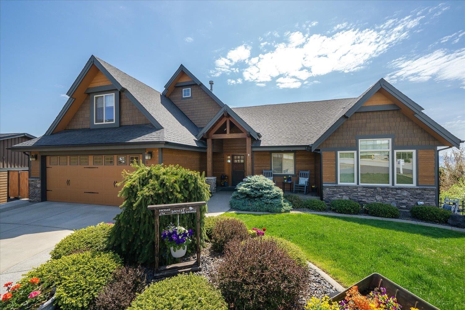 5 bed Spokane home for sale: 5712 N Vista Park Dr, Spokane, WA 99217