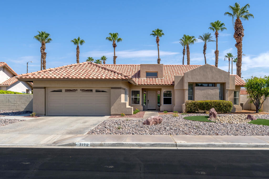MLS#219097704DA: 77712 Barons Circle, Palm Desert, CA 92211