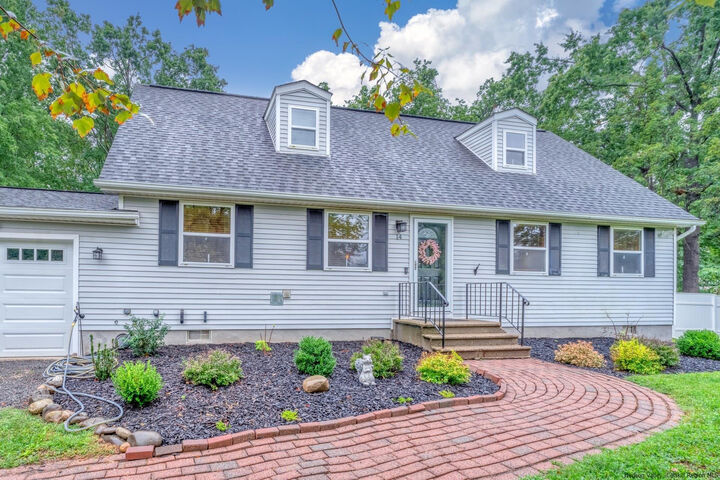 House for sale in Tivoli: 14 Elizabeth, Tivoli, NY 12583