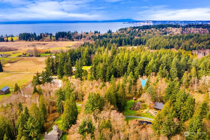 3 bed Clinton home for sale: 3549 Dandelion Lane, Clinton, WA 98236