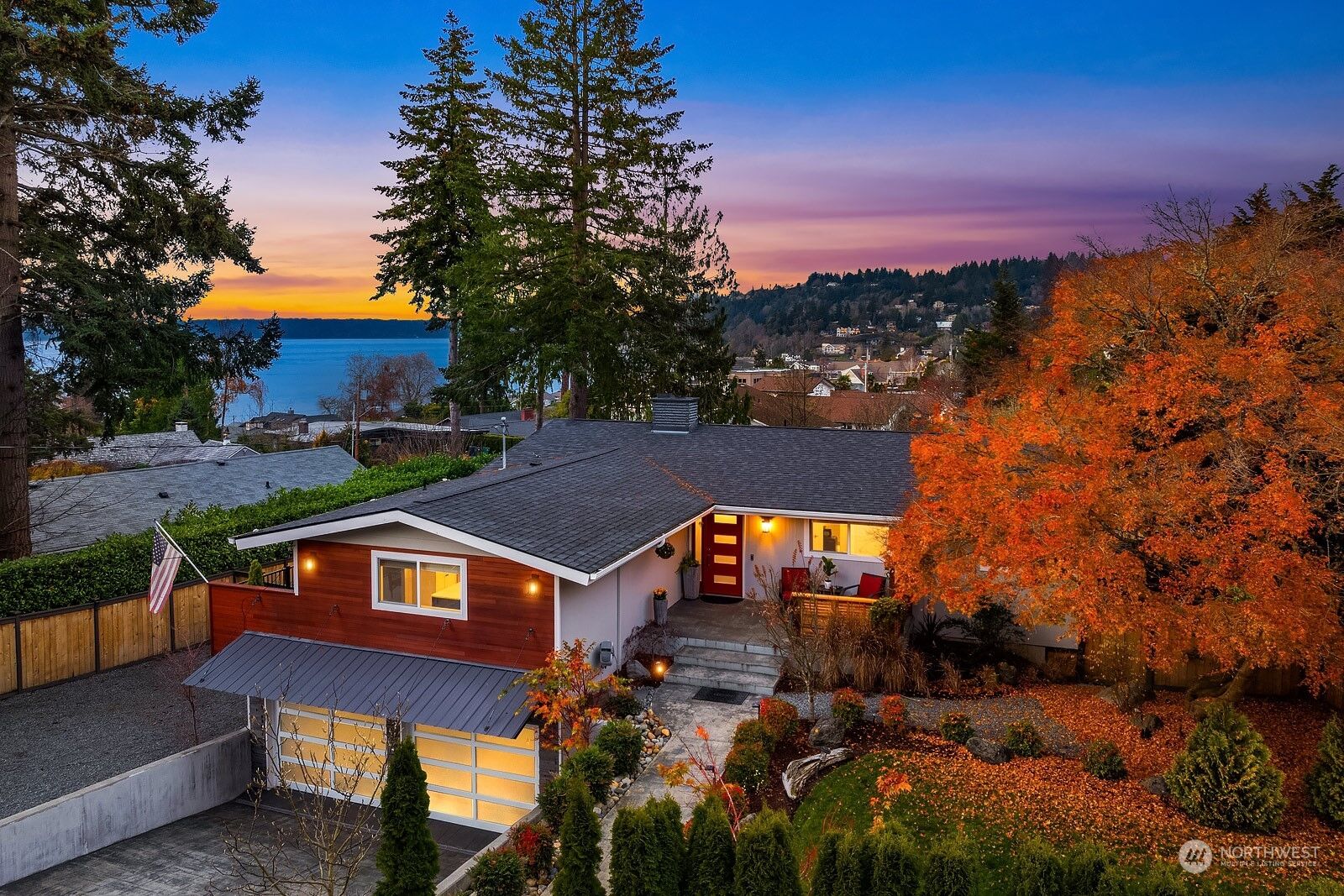 4 bed Normandy Park home for sale: 1104 Riviera Place SW, Normandy Park ...