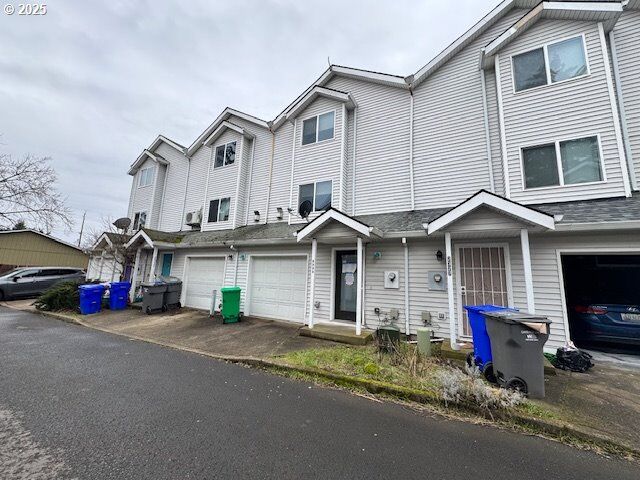 2 bed Portland home for sale: 2333 SE Lee Ln, Portland, OR 97233