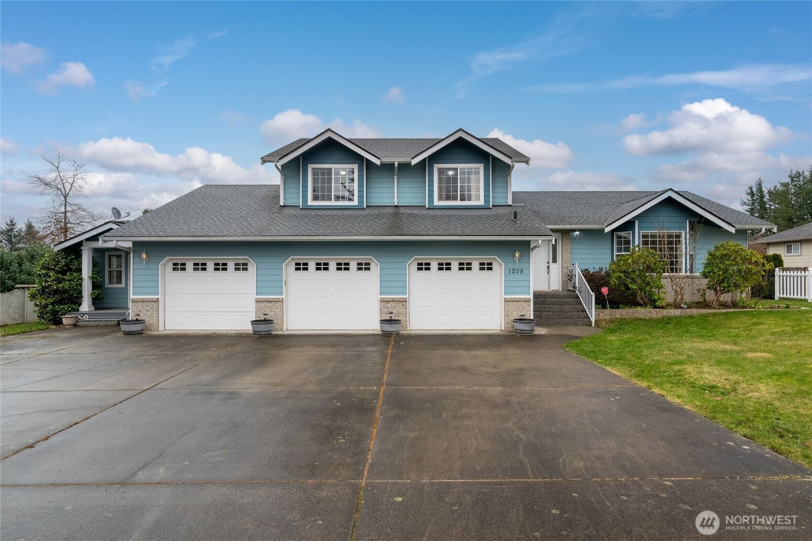 House for sale in Everson: 1208 Birchwood Drive, Everson, WA 98247