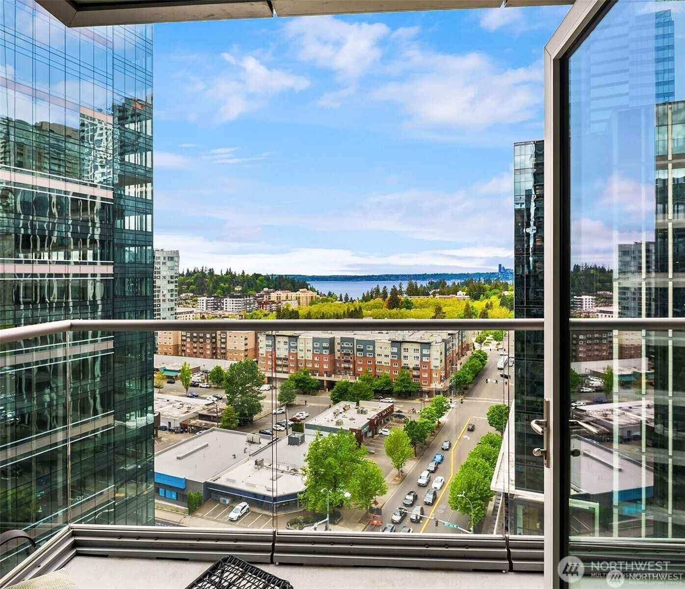 MLS#2381988: 10700 NE 4th Street 1516, Bellevue, WA 98004
