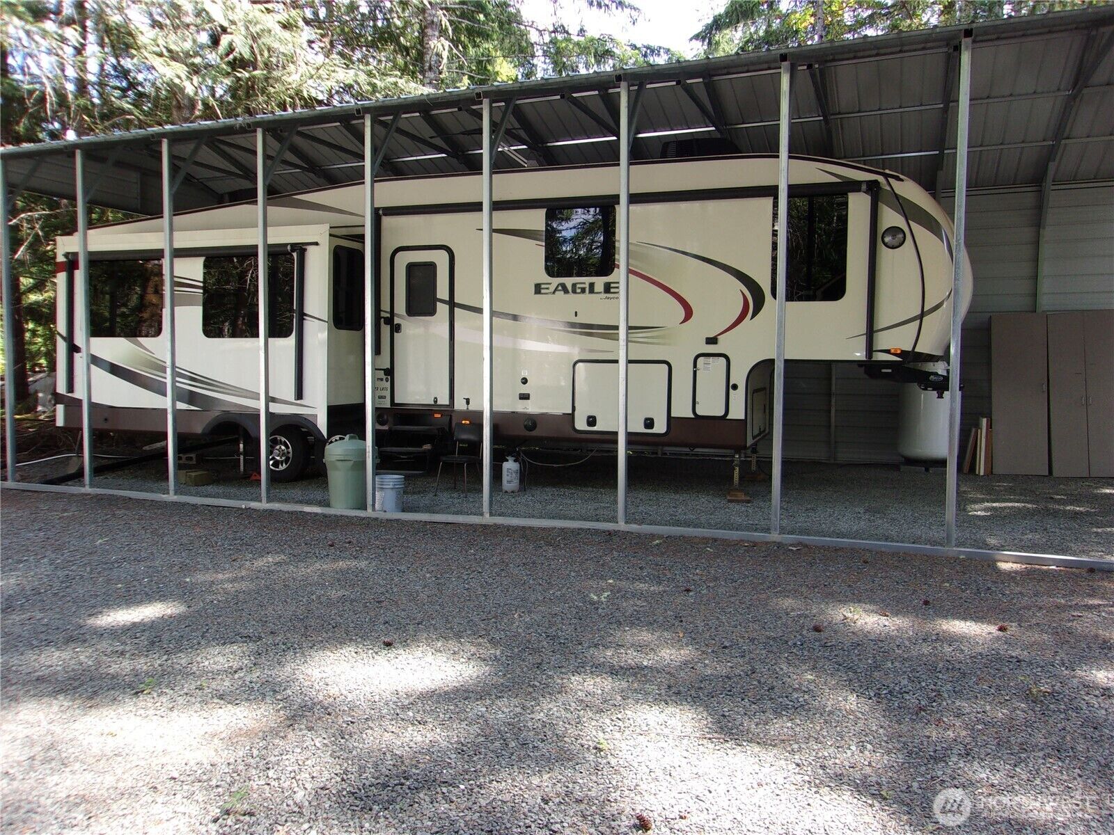 MLS#2394295: 60 King Drive, Brinnon, WA 98320