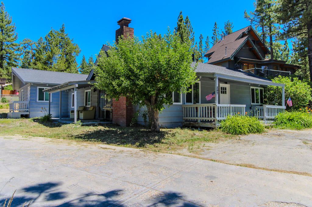 Home for sale in Big Bear Lake: 307 Arroyo Drive, Big Bear Lake, CA 92315