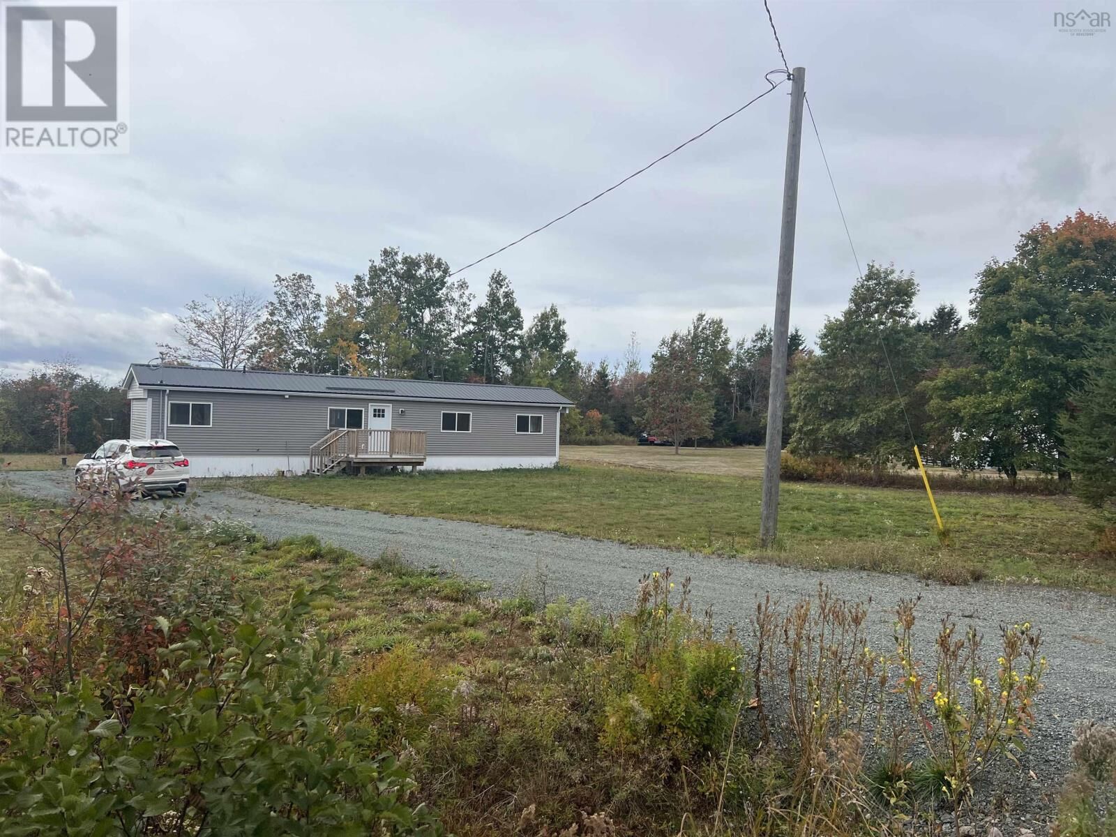 MLS#202525502: 11120 Highway 2, Masstown, NS B0M 1G0