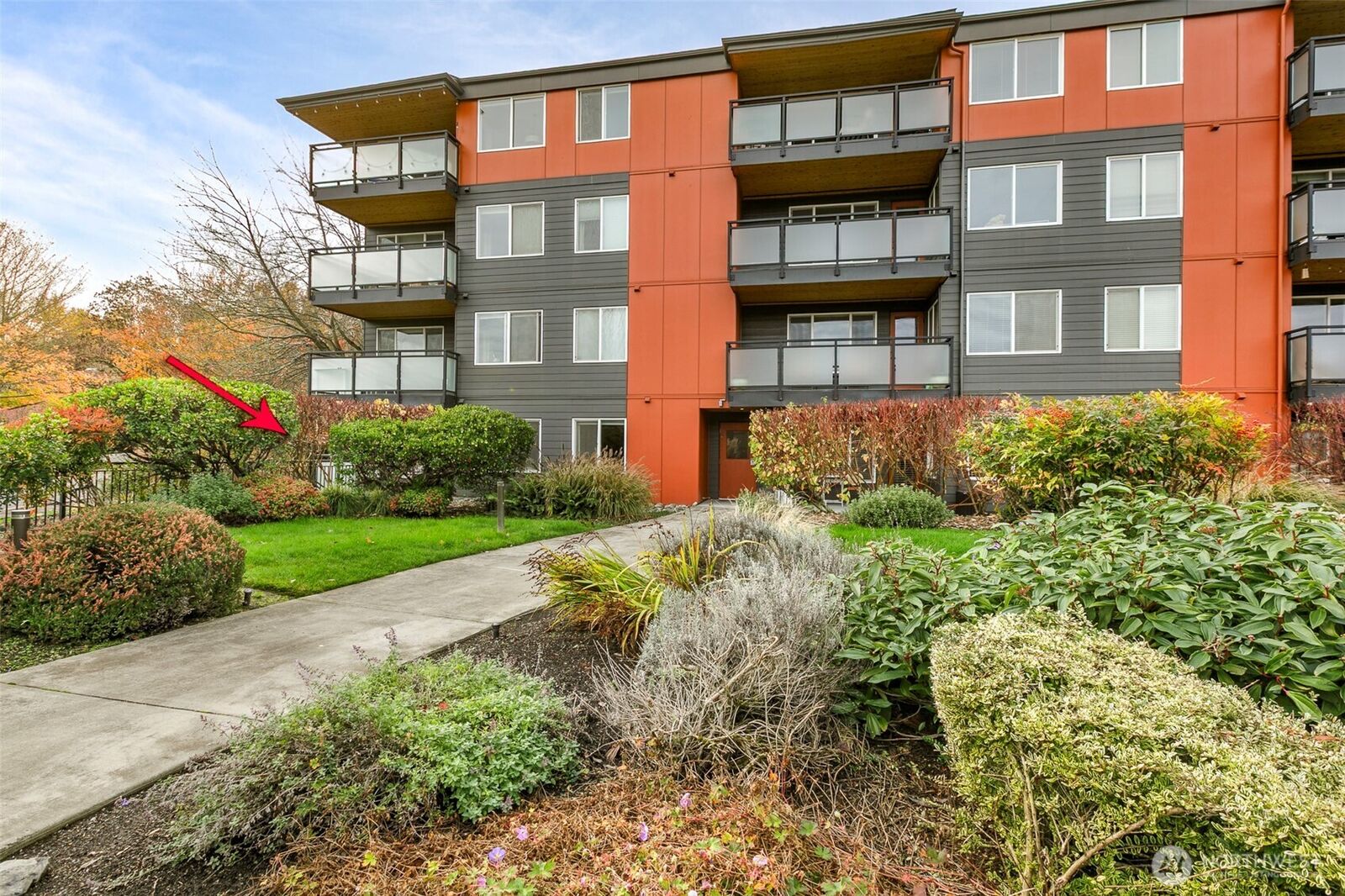 MLS#2457498: 5818 NE 70th Street A106, Seattle, WA 98115